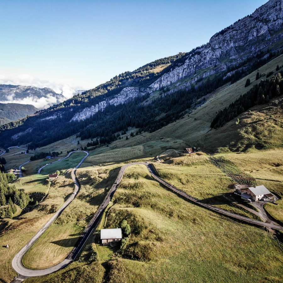 Col des Aravis, randonnée et vélo avec vue sur les Aravis et le Mont-Blanc